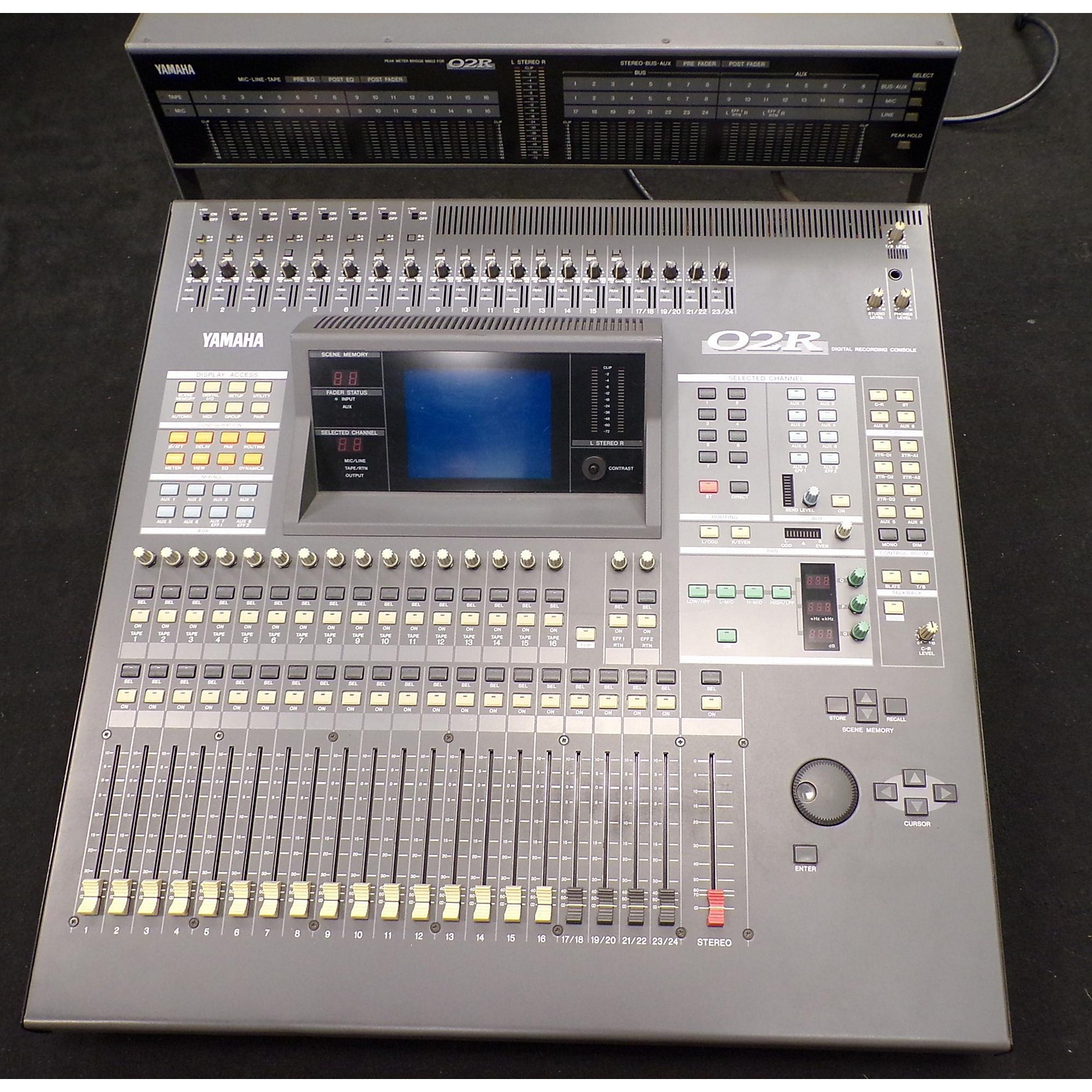 Yamaha 02R | Musician's Friend