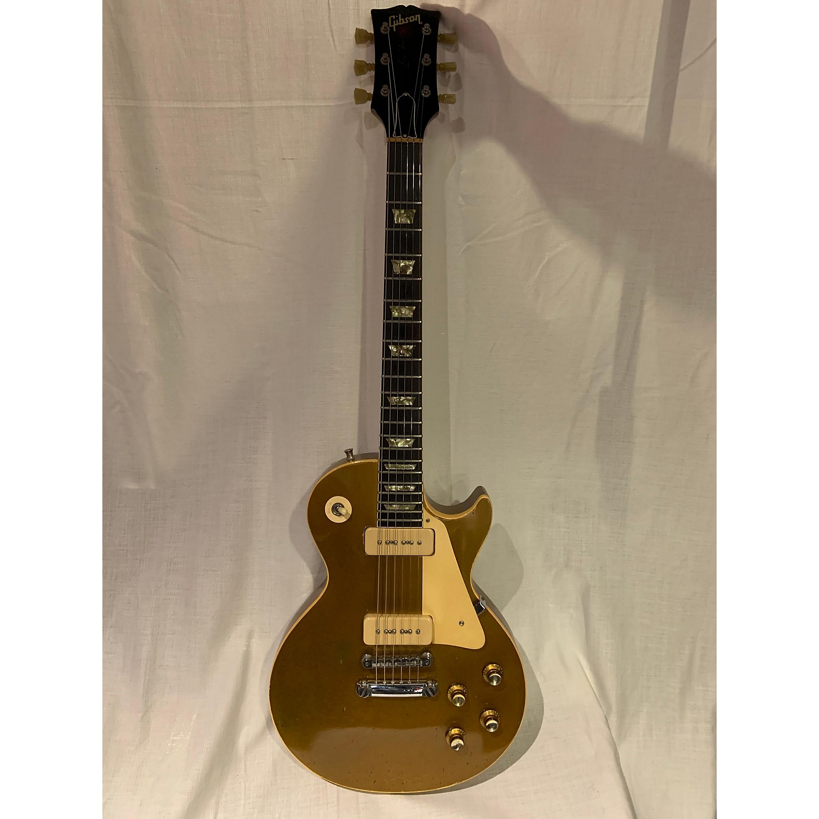 Vintage Gibson 1972 1972 Gibson Les Paul Model Gold Top Solid Body Electric Guitar Gold Top