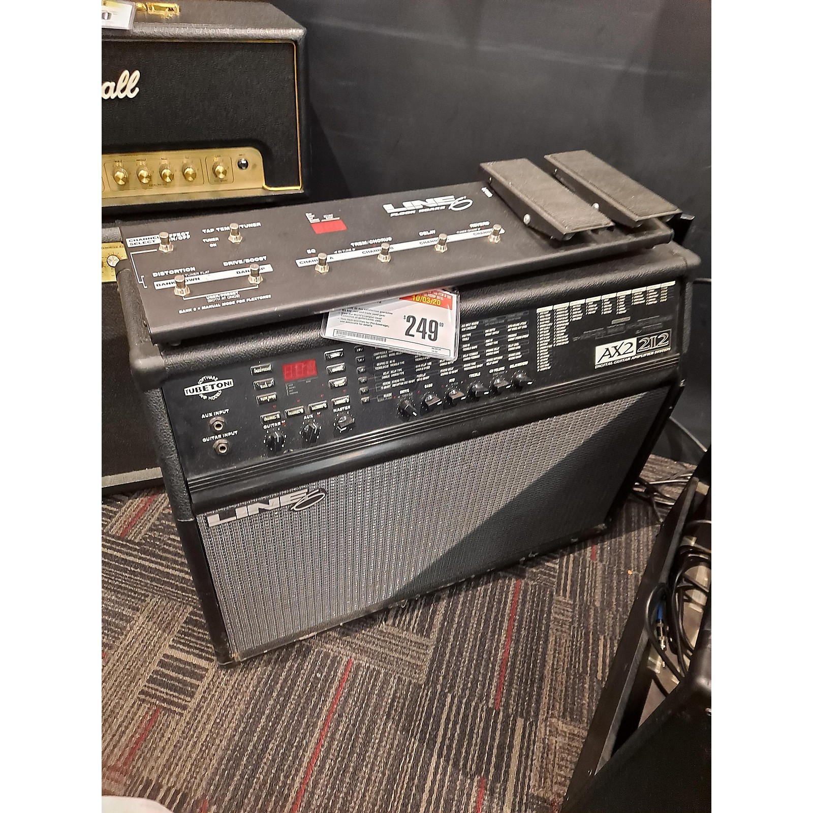 Used Line 6 AX2 212 | Musician's Friend