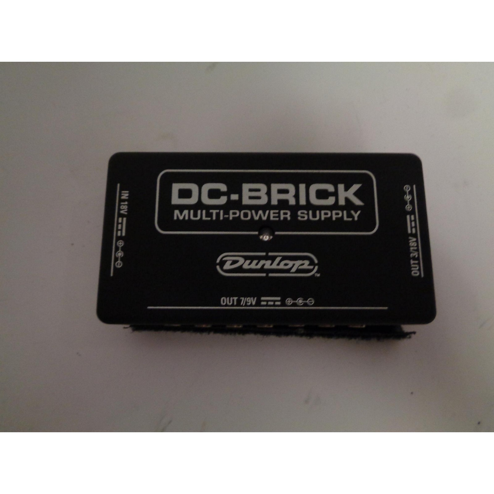 Used MXR DC Brick Power Supply | Musician's Friend