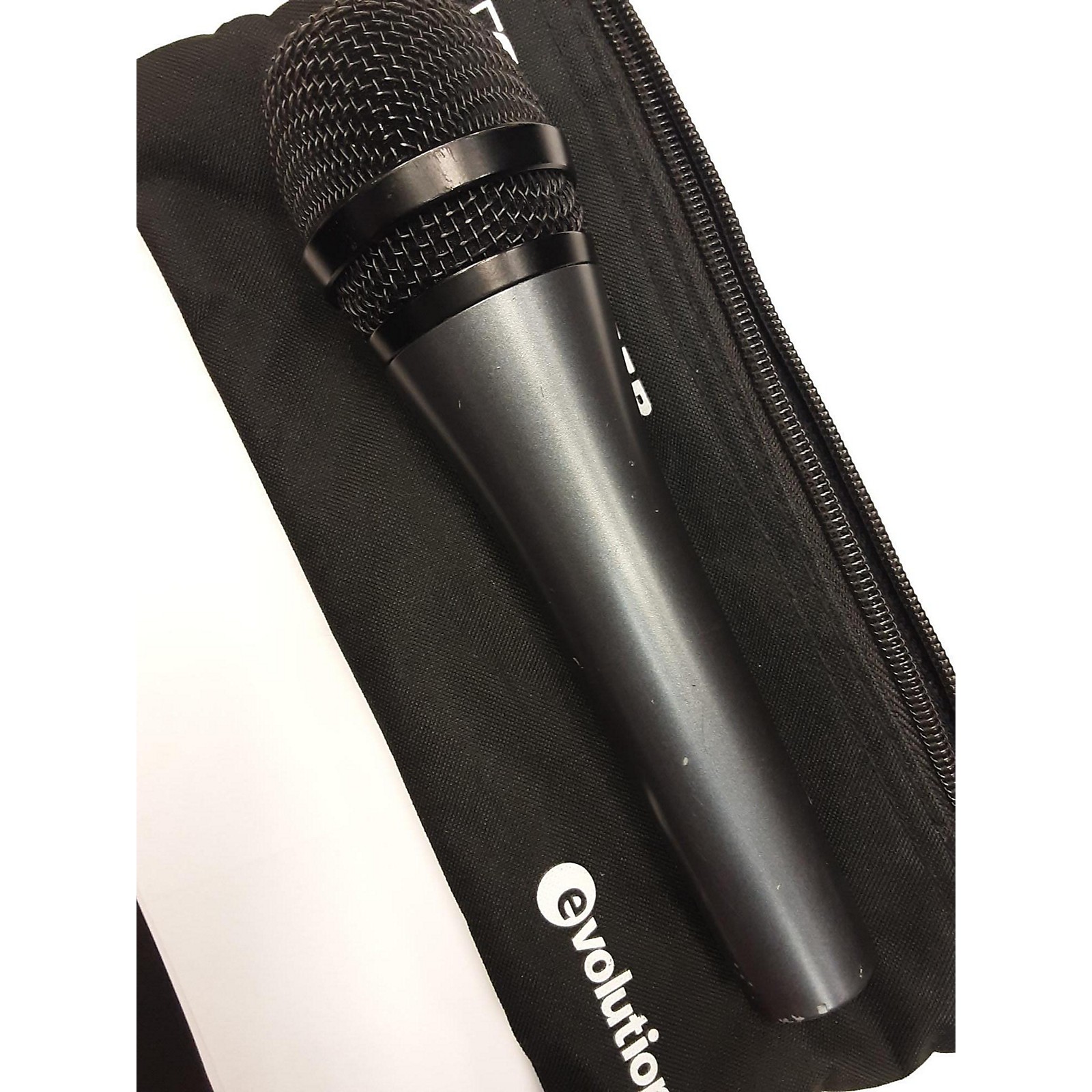 Sennheiser E835 Dynamic Microphone | Musician's Friend