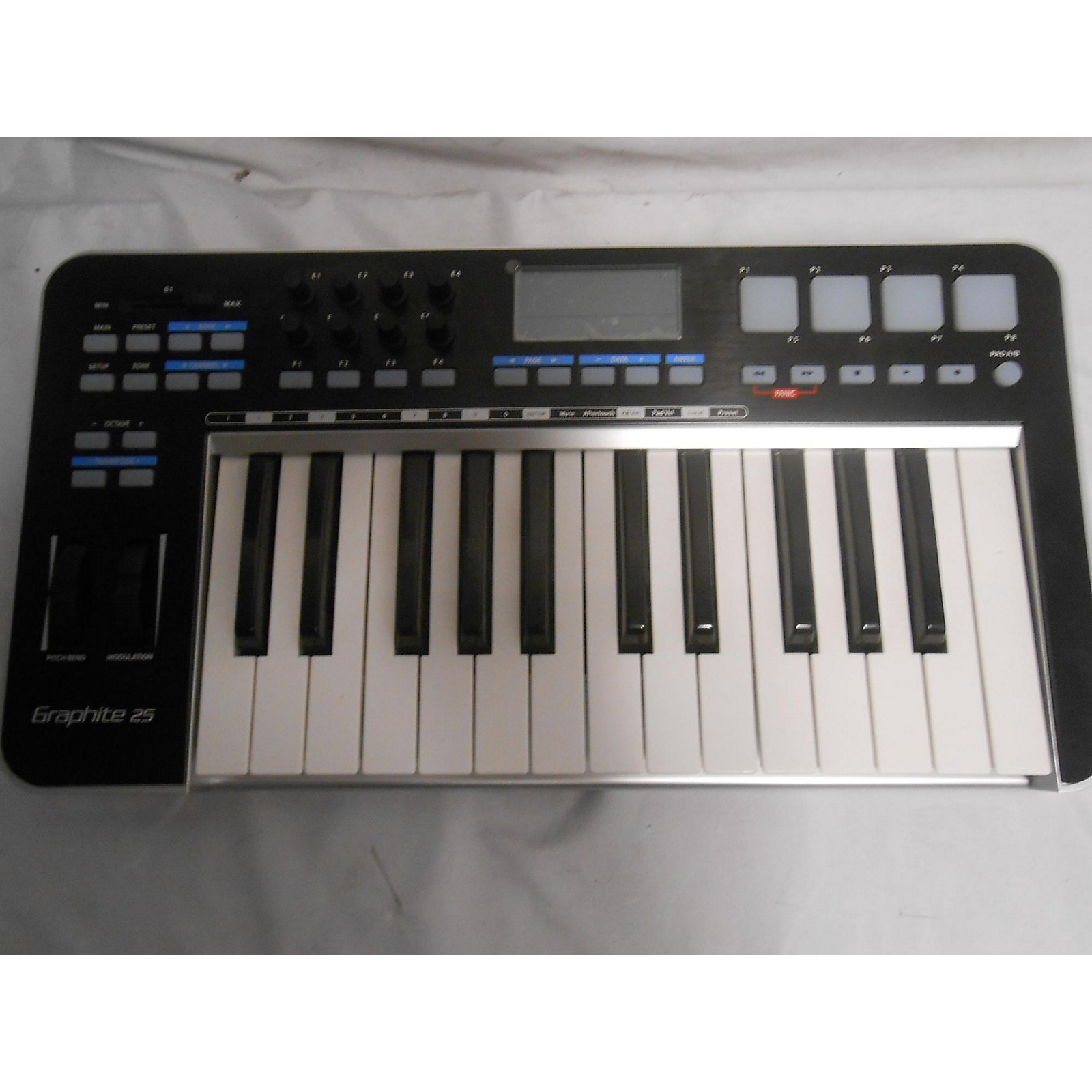 Used Samson Graphite 25 Key MIDI Controller | Musician's Friend