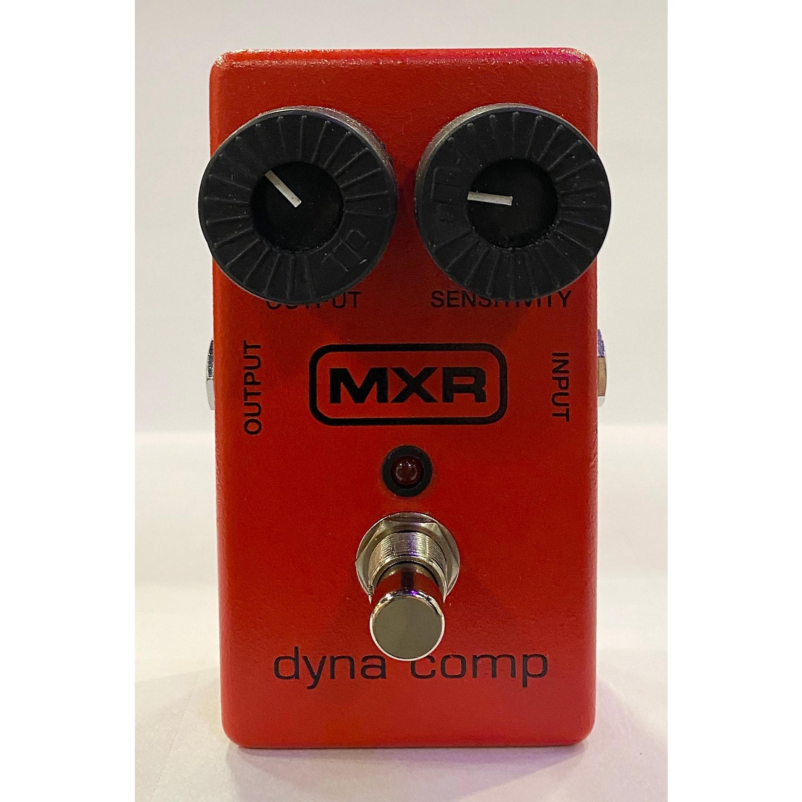 Used MXR M102 Dyna Comp Effect Pedal | Musician's Friend