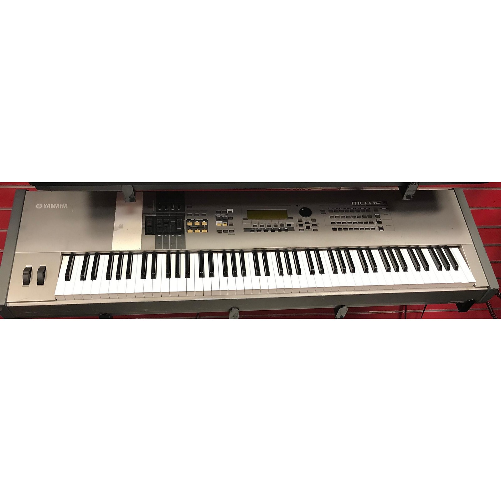 Used Yamaha Motif 8 88 Key Keyboard Workstation | Musician's Friend