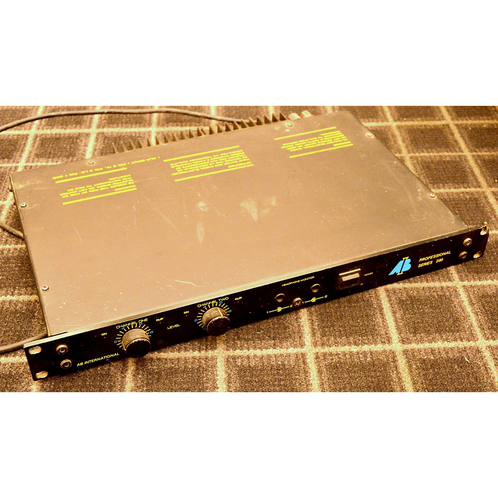Used AB SERIES 200 Power Amp | Musician's Friend
