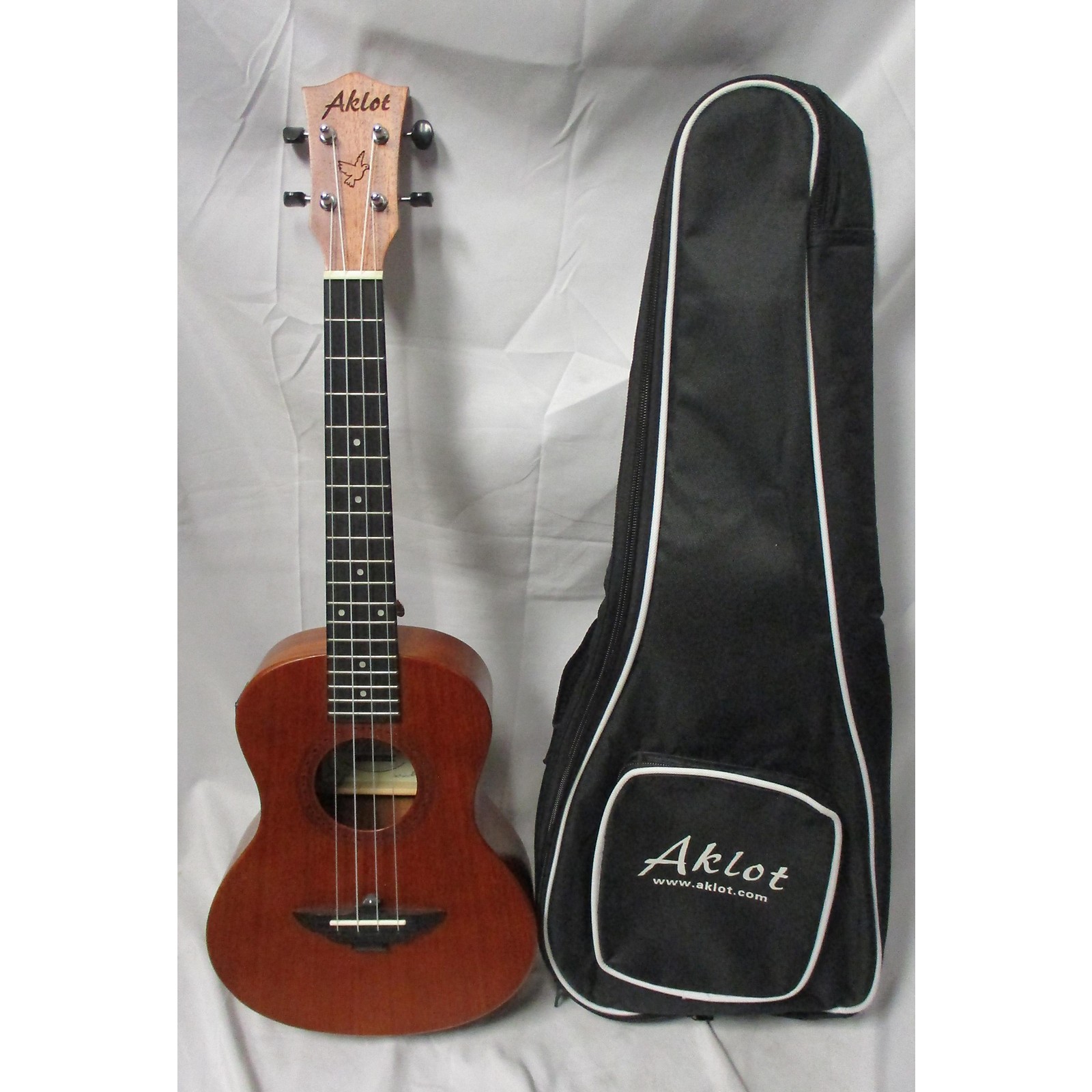 Used Aklot Tenor Kit Natural Ukulele | Musician's Friend