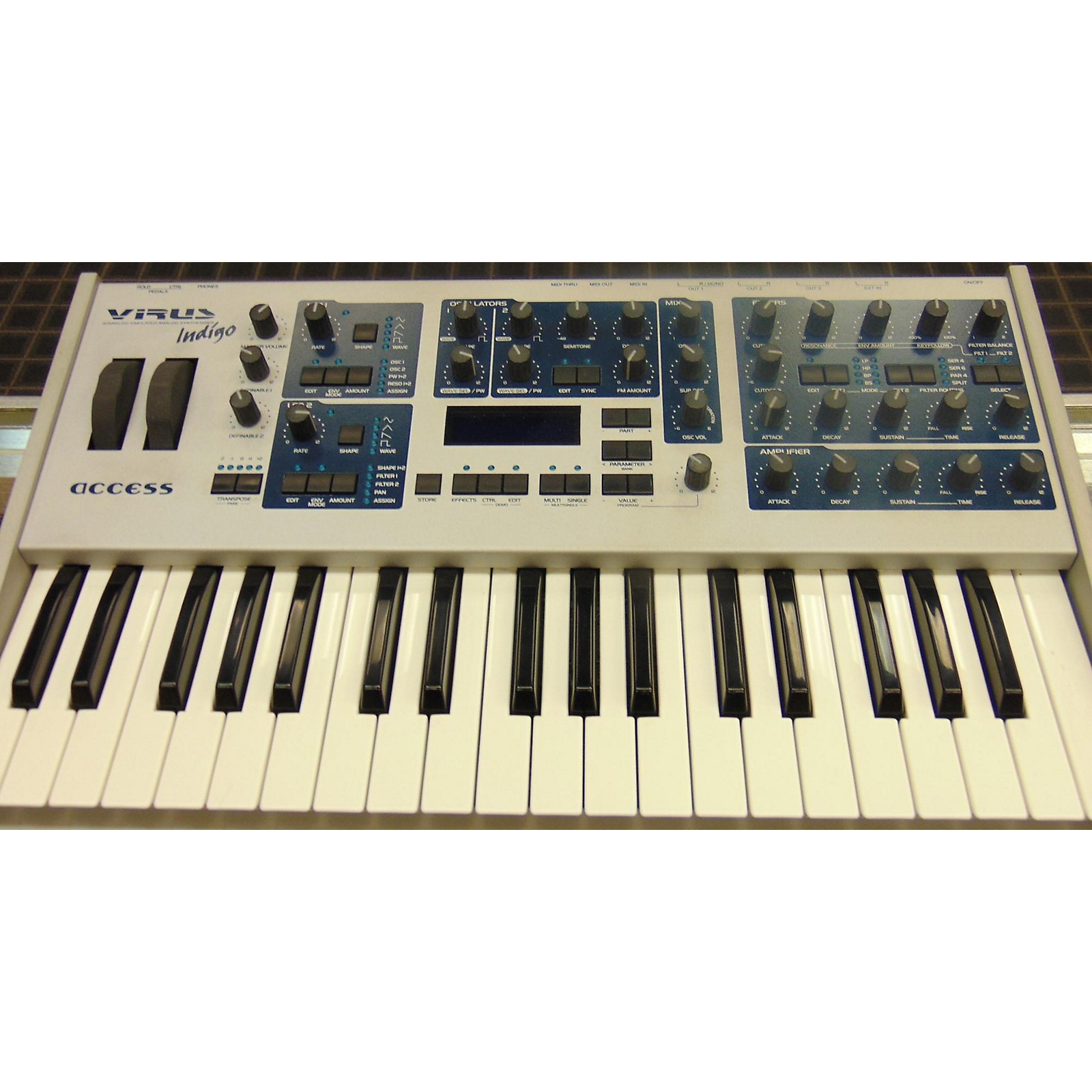 Used Virus Indigo Synthesizer | Musician's Friend